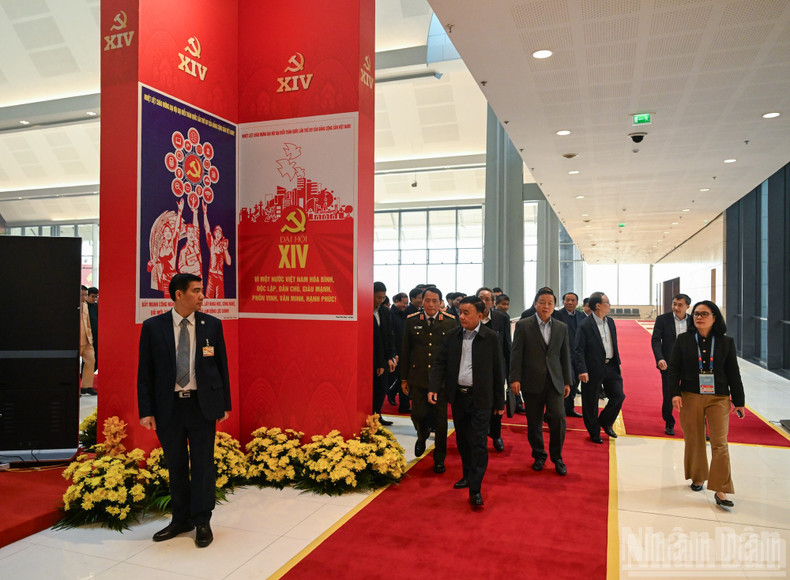 In pictures: Senior Party official chairs preliminary review of ...