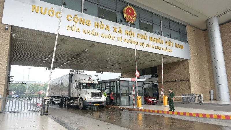 Positive signals from import–export activities at Lao Cai border gate ...
