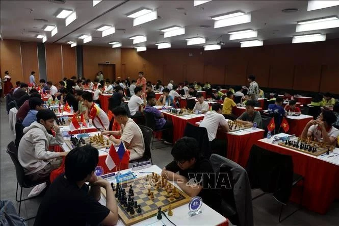 Nearly 100 chess players compete at Quang Ninh int'l grandmaster ...