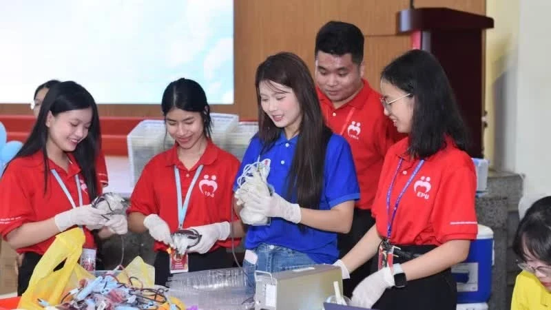 World Blood Donor Day: Drops of blood that “write new chapters” in lives