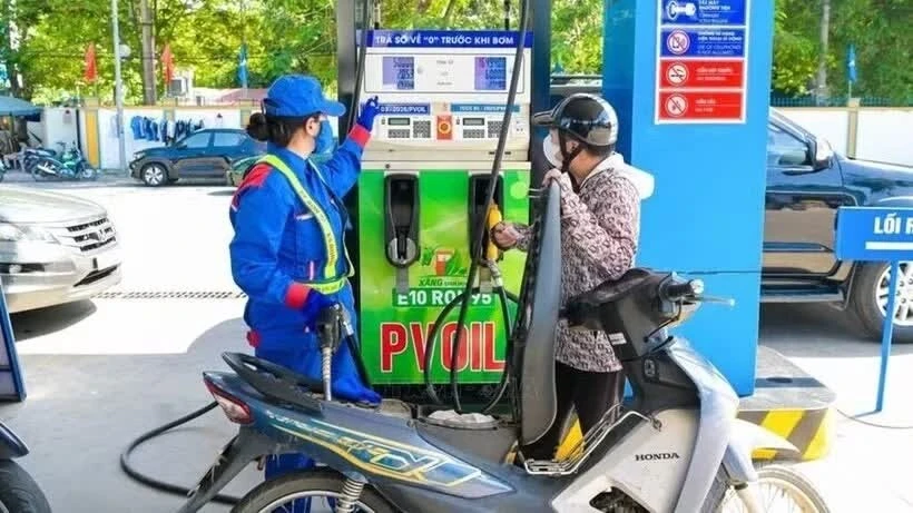 Fuel prices cut for fourth straight adjustment