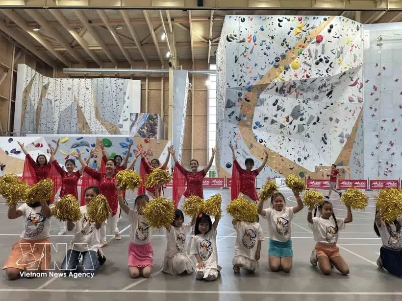 Sports, cultural festival strengthens Vietnamese community ties in France