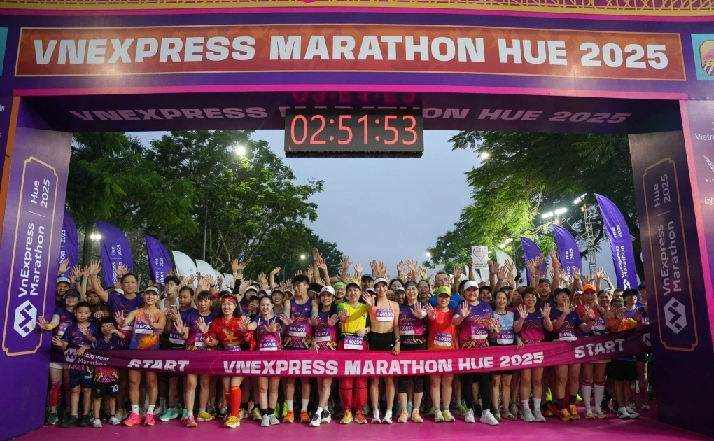 More than 12,000 runners join VnExpress Marathon Hue 2025
