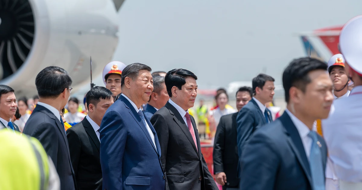 [In Pictures] Top Chinese leader arrives in Hanoi, beginning state ...
