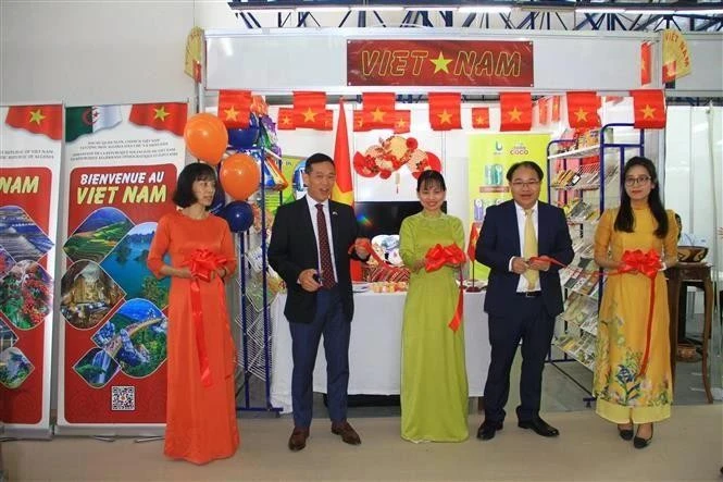Vietnamese products grab spotlight at Algiers int'l fair 2025 | Nhan Dan Online
