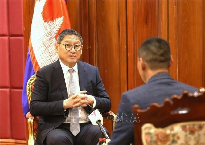Cambodian Deputy PM highlights long-standing ties with Vietnam | Nhan ...