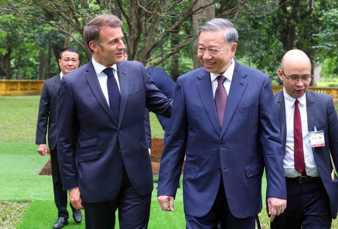 France supports Viet Nam's growing role in international arena: French ...